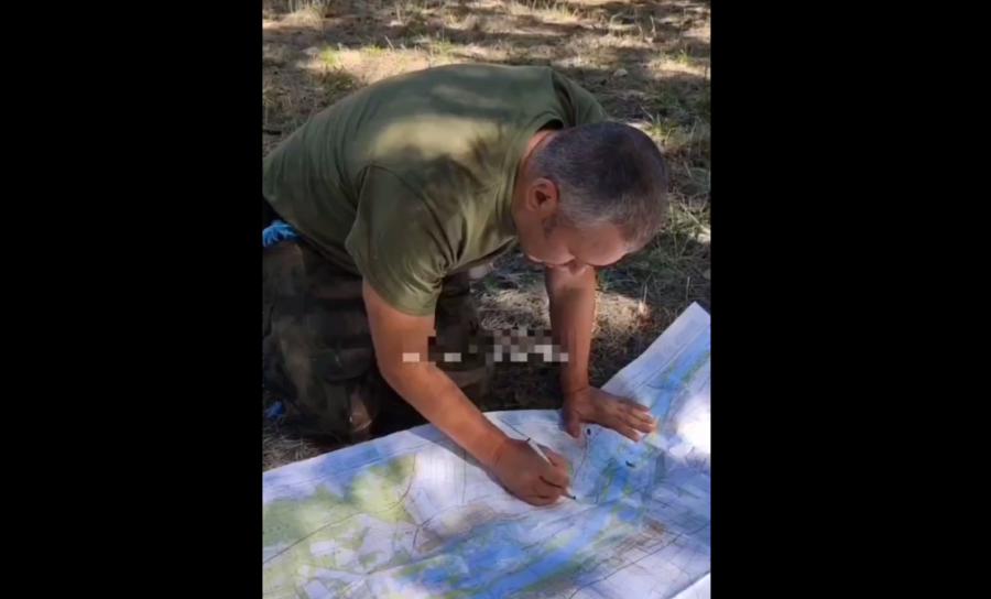 Майор ЗС РФ Томов у полоні показує на мапі російські позиції. ВІДЕО