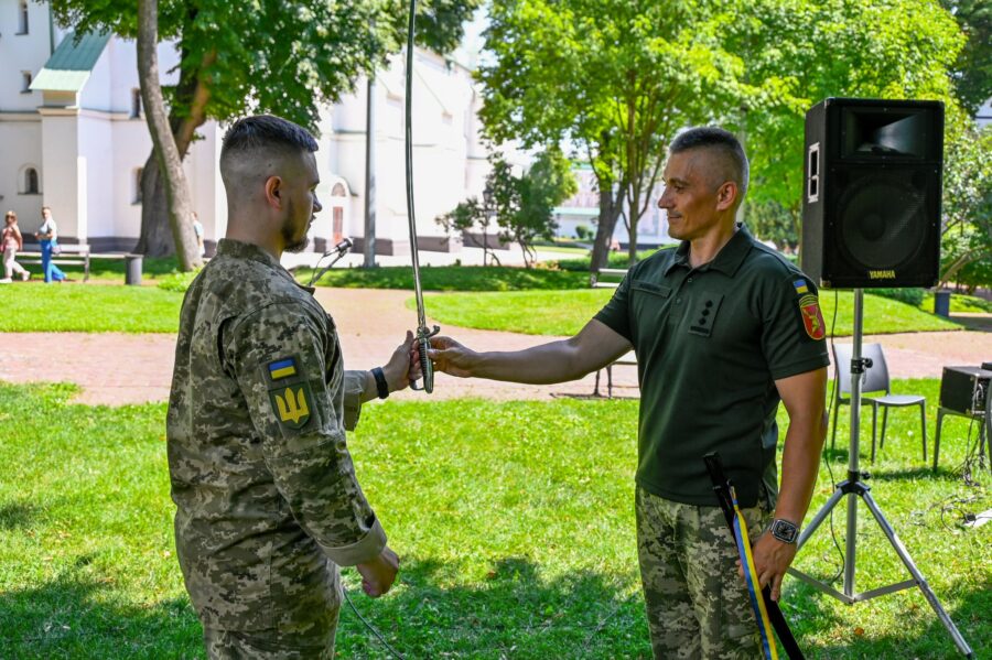 Кому дісталася шабля? "Вишкіл капітанів" випустив командирів ...